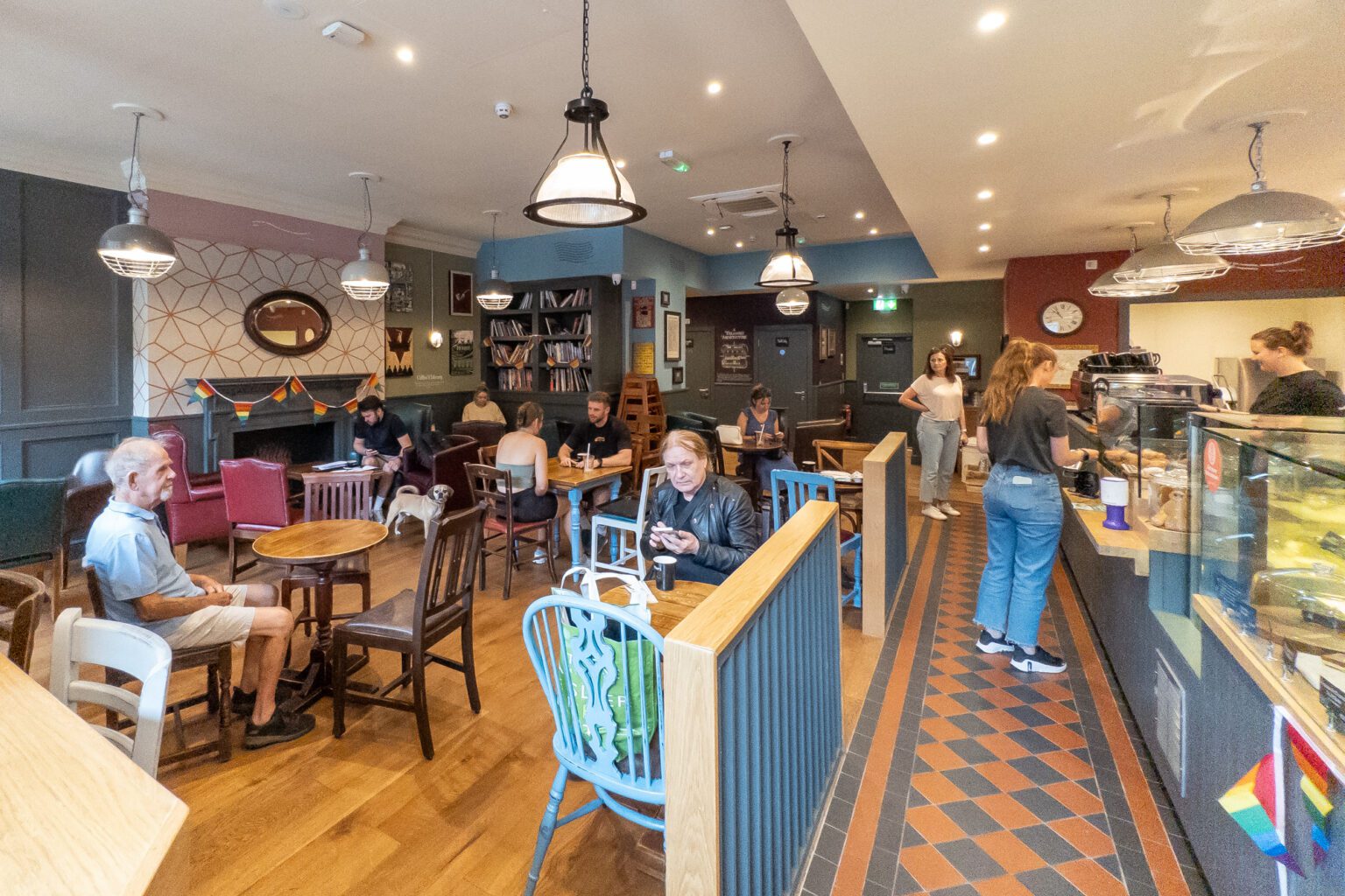 Well Secured, South East Coffee House Chain Investment - Singer Vielle